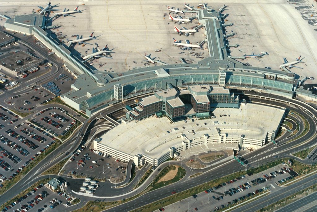 Autoridad Aeroportuaria de Gran Toronto (GTAA) - Indigo